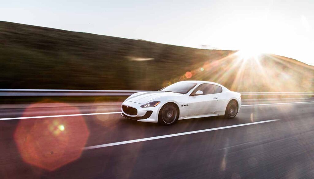 The 10 Fastest Cars in the World: 2024 Rankings and Speeds